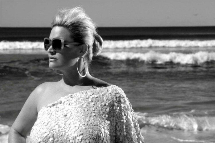 Be the FACE of debuting plus size line Evie Foster for FFFWeek | The ...