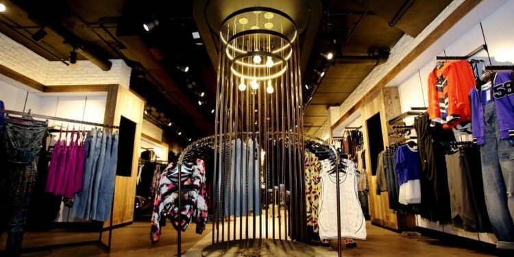 Don’t Put Us In A Corner: Why In-Store Access To Plus Size Clothing ...