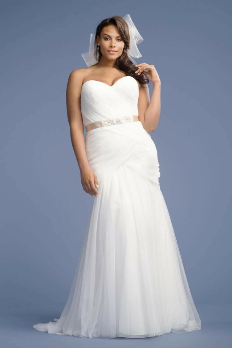 For the Plus Size Bride: Wtoo Curve Plus Bridal Brides by Watters | The ...