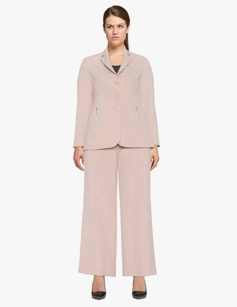 Looking for your Perfect Plus Size Suit? Here Are 22 Suiting Finds!