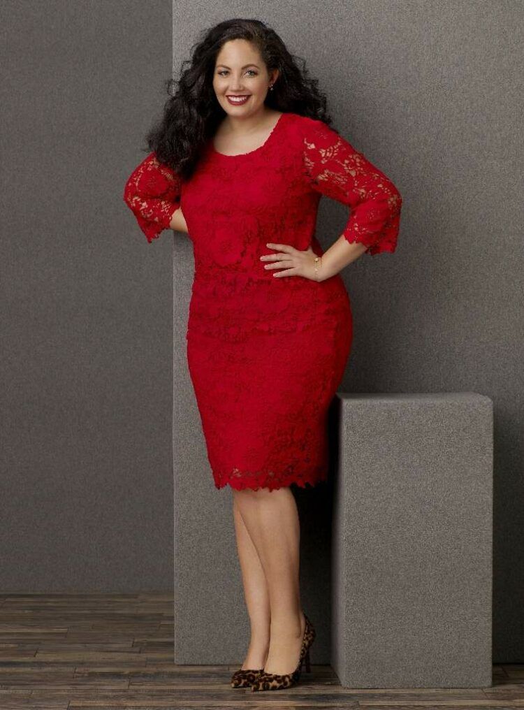 Simply Emma featuring Girl With Curves, Tanesha Awasthi