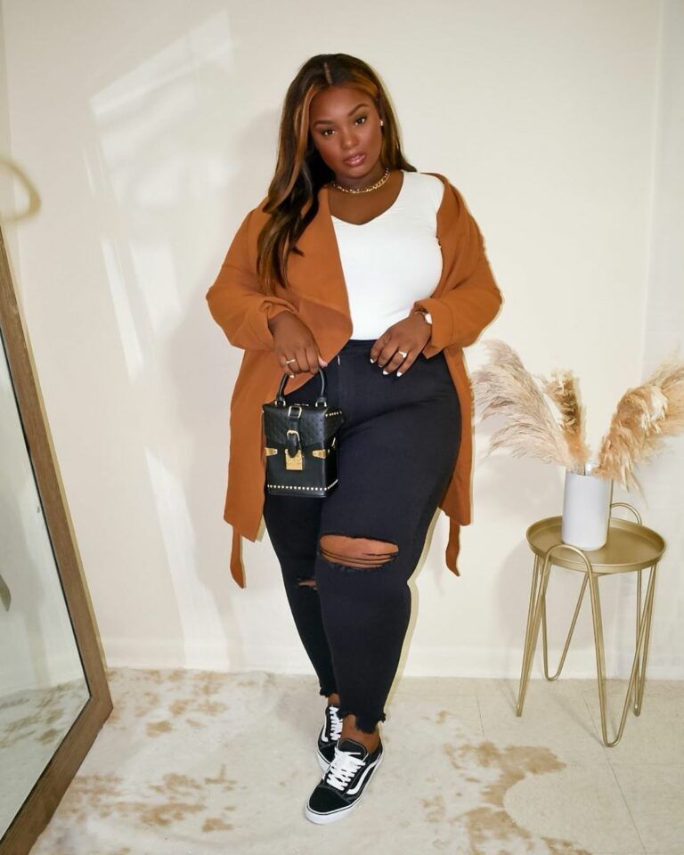 These Plus Size Influencers Are Giving Us All the Fall Fashion Inspiration!