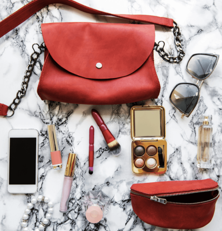 10 Essential Accessories For Every Wardrobe | The Curvy Fashionista