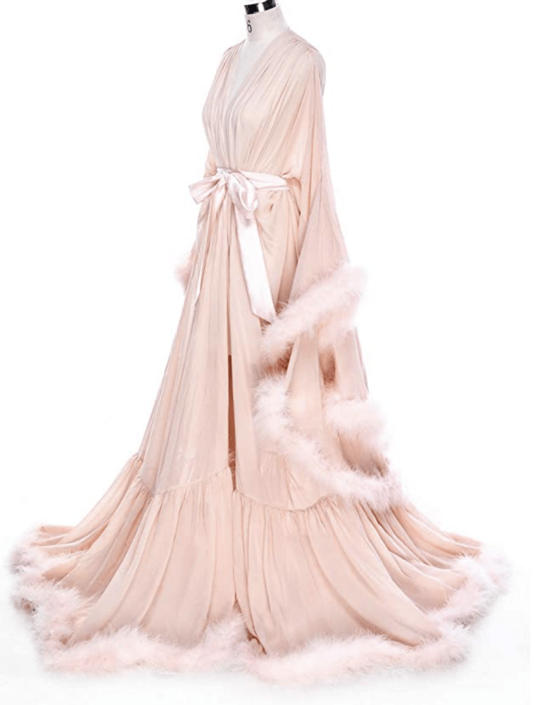 13 Dramatic Plus Size Robes That'll Instantly Transform You to an Old ...