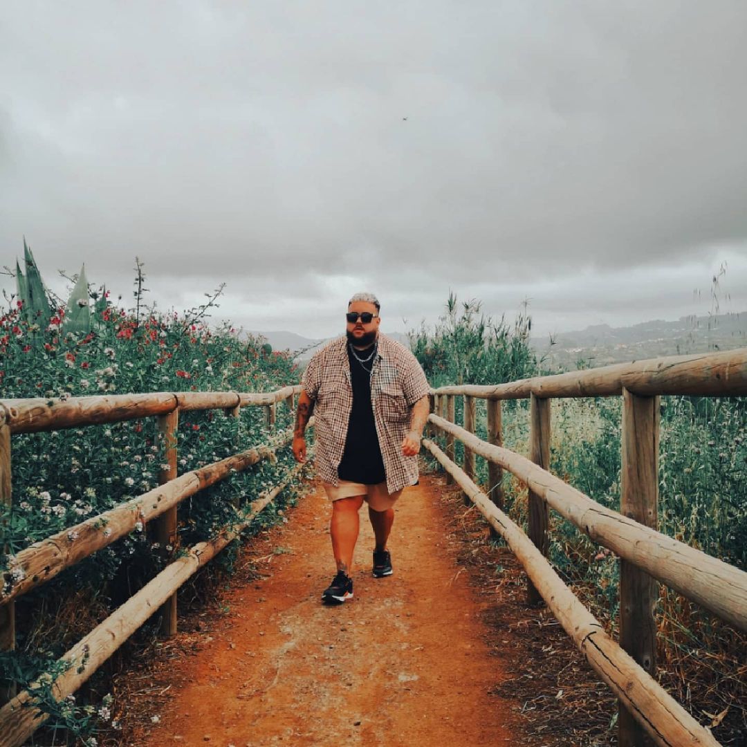 20 Amazing Plus Size Male Models & Influencers to Know!