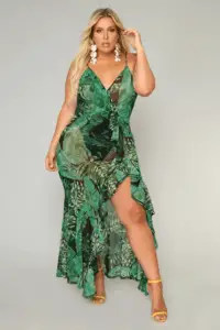 Here Are 14 Plus Size Tropical Prints To Rock This Summer