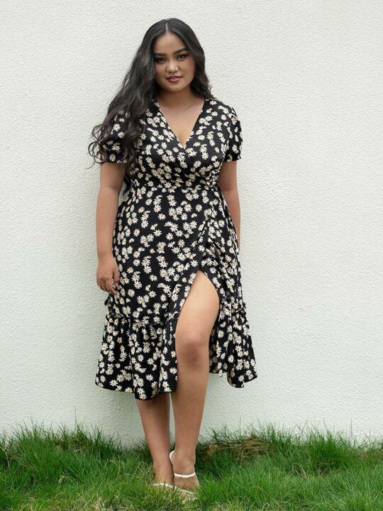 Wrap Dresses that Accentuate Your Plus Size Curves