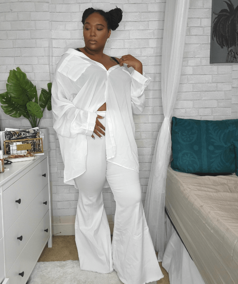 4 Fabulous Ways to Rock Plus Size White Jeans | The Curvy Fashionista