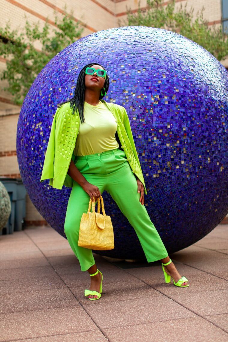 3 Tips to Incorporate Bold Colors into Your Fall Wardrobe | The Curvy ...