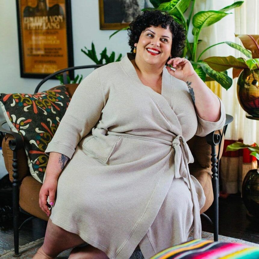 Luxe It Up! Peridot Robes is Providing Luxury Loungewear In Sizes 14-40 ...