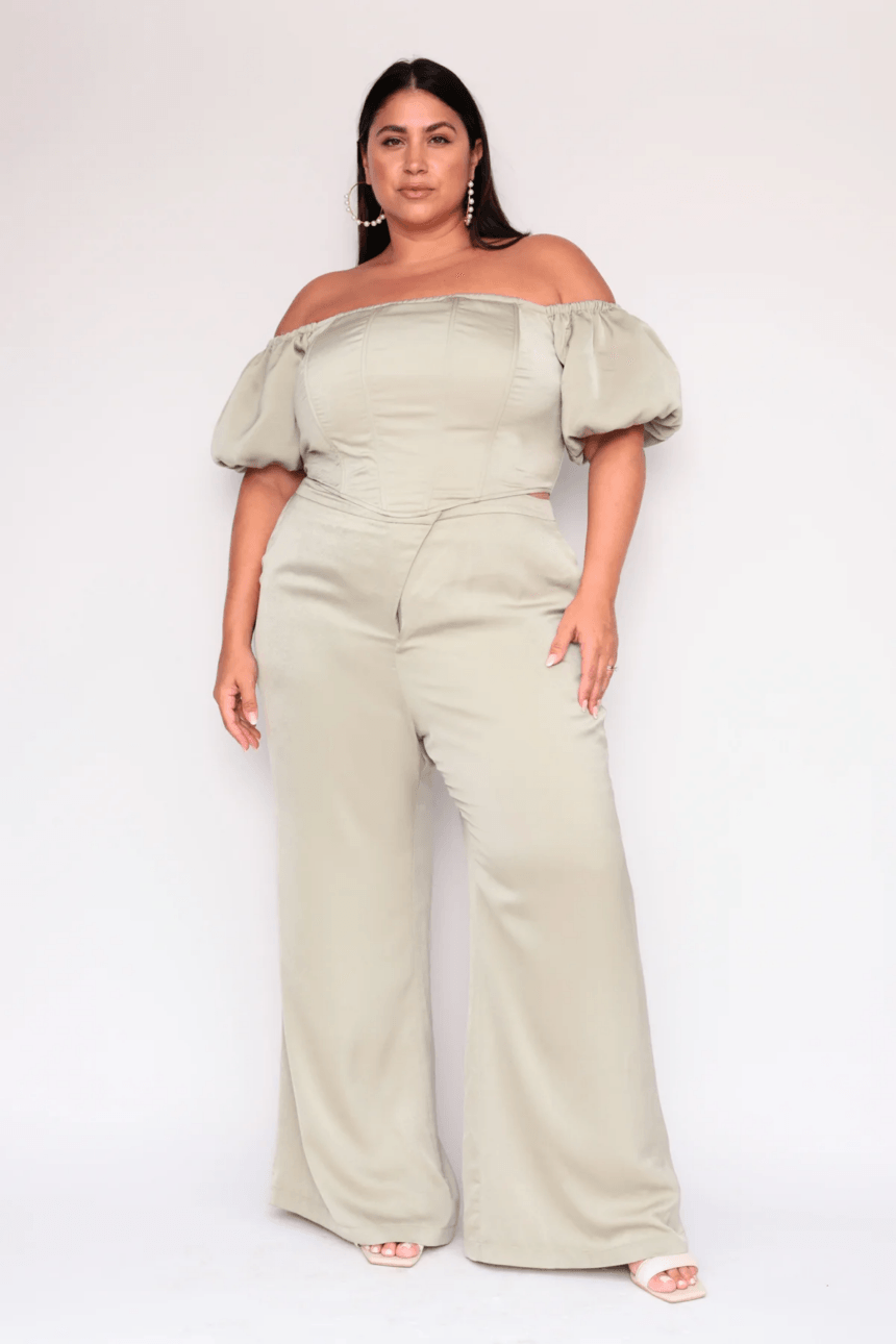You Oughta Know: Gia/irl, a Contemporary Plus Size LA-Based Brand | The ...