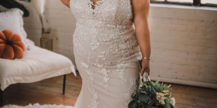 Overcoming my Plus Size Wedding Dress Fears and the My 4 Tips to Help You find YOUR dress! | The ...
