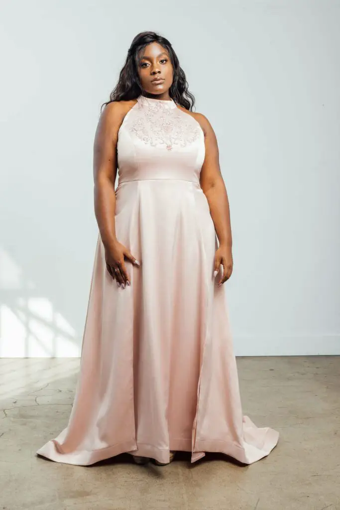 16 Plus Size Pink Wedding Dresses You'll LOVE | The Curvy Fashionista