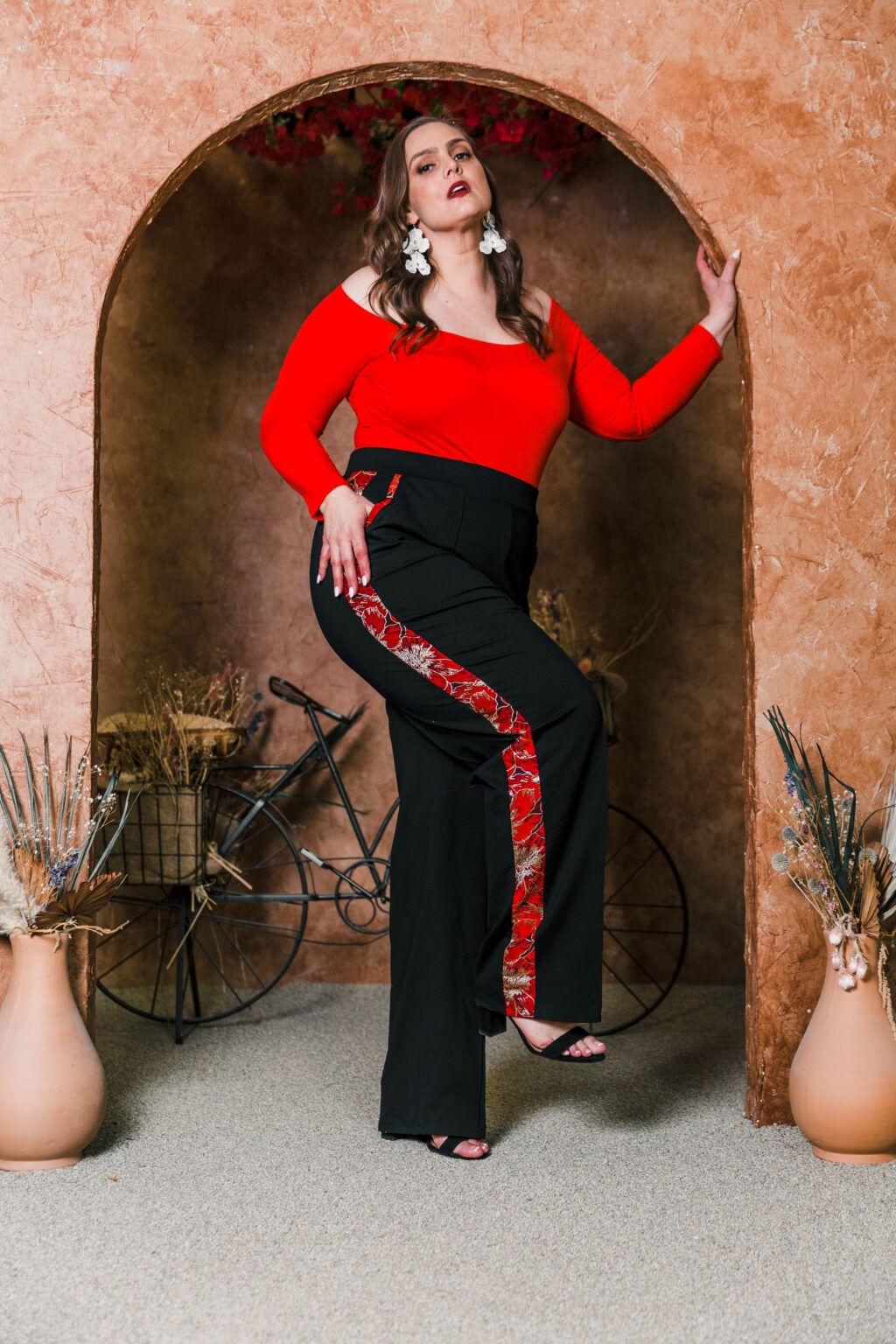 GLAMOROUS Plus Size Capsule Wardrobe | Interview with Suzanne Vinnik ...