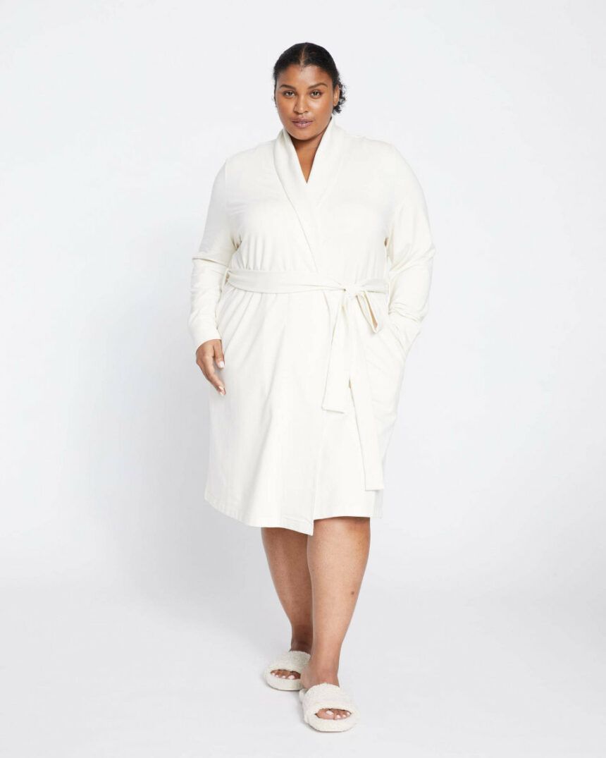 20+ Plus Size Robes for Maximum Summer Style & Comfort