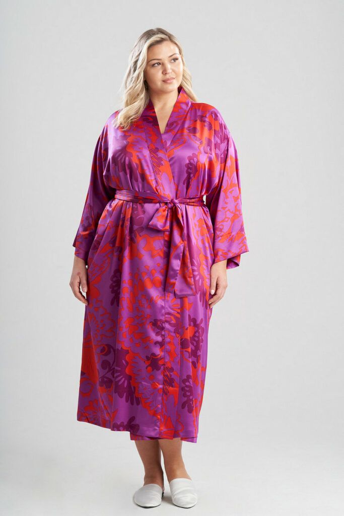 20+ Plus Size Robes for Maximum Summer Style & Comfort
