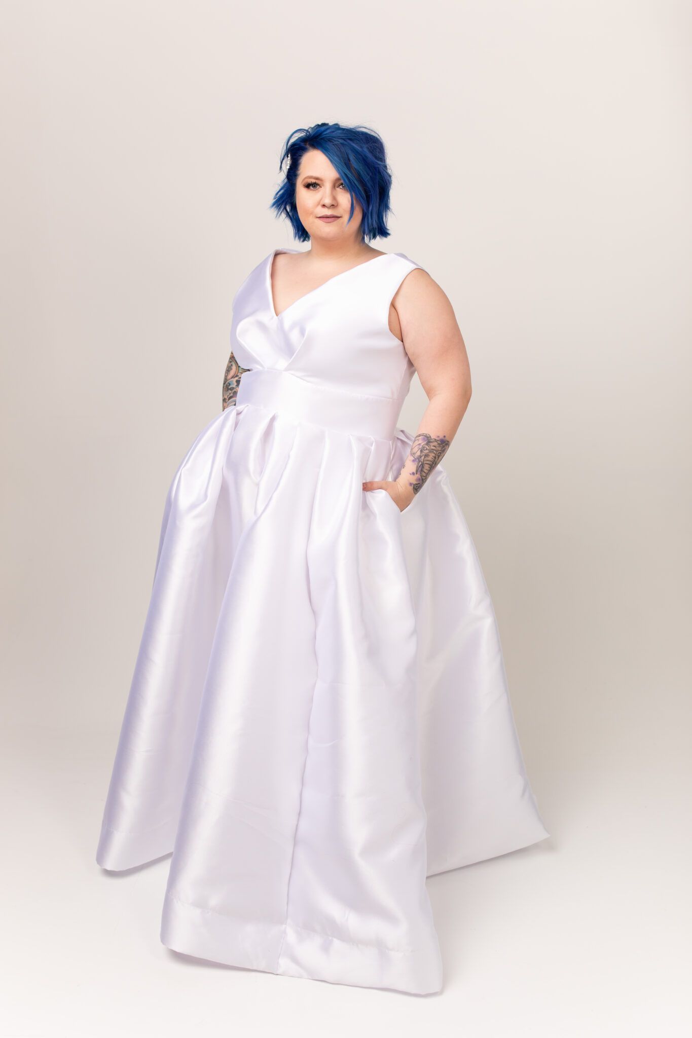Hannah Caroline Couture's Sample Sale is a Plus Size Bride's Dream Come ...