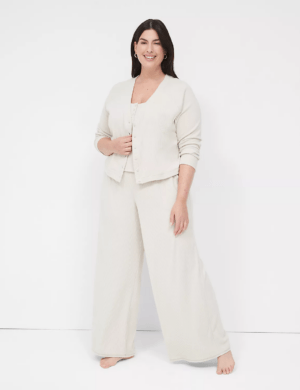 10 Cozy and Hella Soft Winter Plus Size Loungewear Finds!