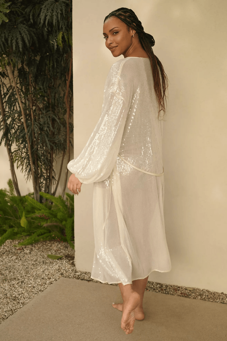 15 Must-Have Plus Size Swim Cover Ups That You NEED