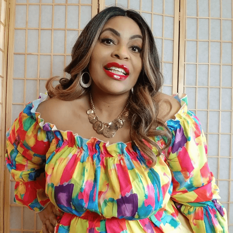 Linda Peavy’s “The Cultured Curves Guide to Style for Mature Curvy ...