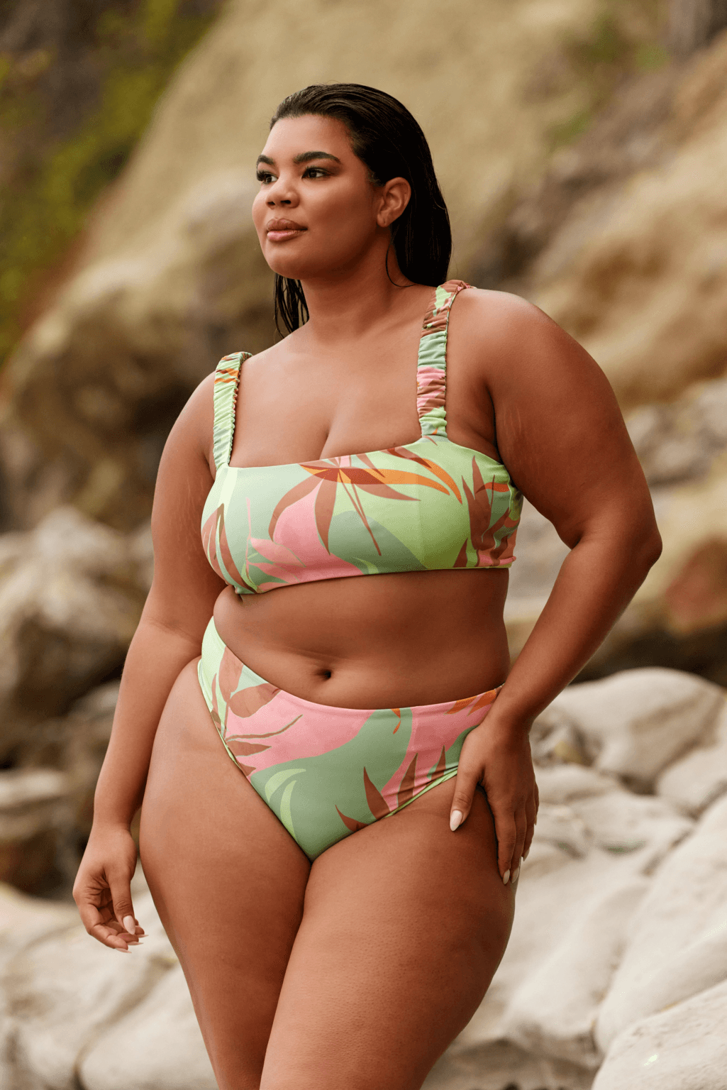 7 Plus Size Beach Outfit Ideas That'll Make You A True Sea Star