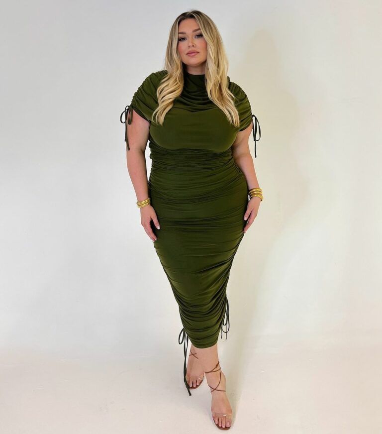 5 Sports Illustrated Plus Size Models Who Own the Runway