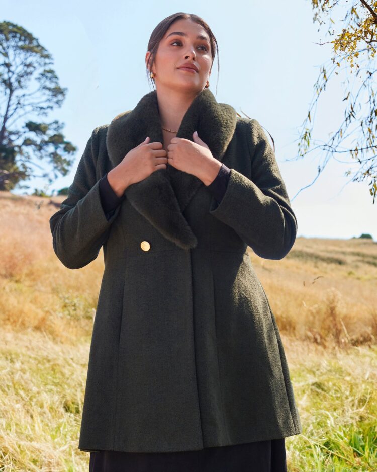 20 Luxe Fall And Winter Plus Size Coats That Bring The Drama And Make A ...