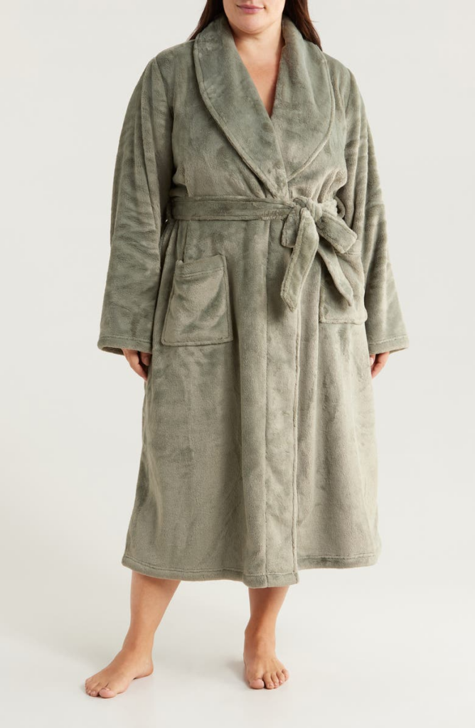 15 Plus Size Robes for Maximum Winter Style & Comfort You''ll Love to ...