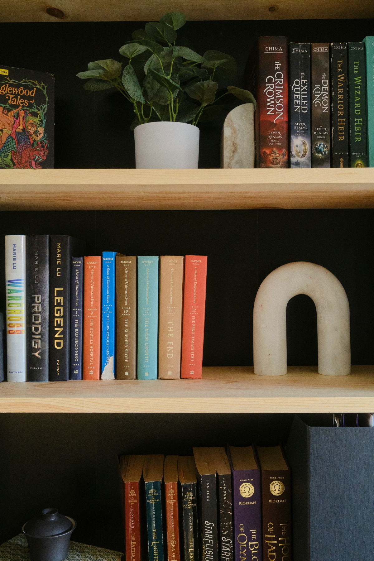 Here are 10+ Books w/ Fat and Plus Size Characters!